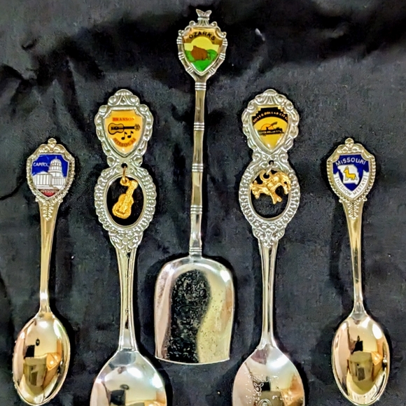 Accents | Lot Of 5 Vintage Collectible 3545 Souvenir Spoons From ...